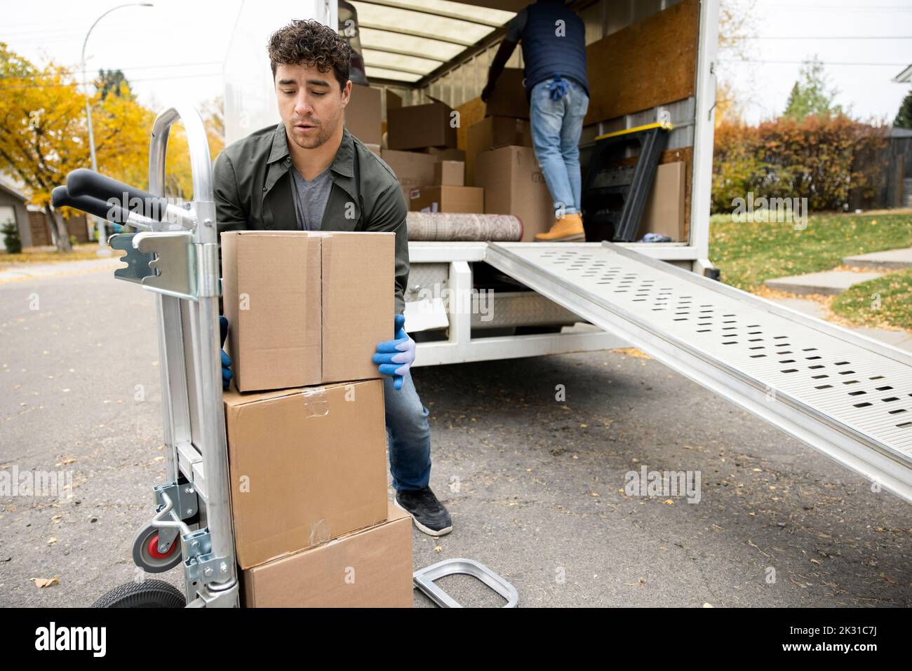 Mover man not outside hi-res stock photography and images - Alamy