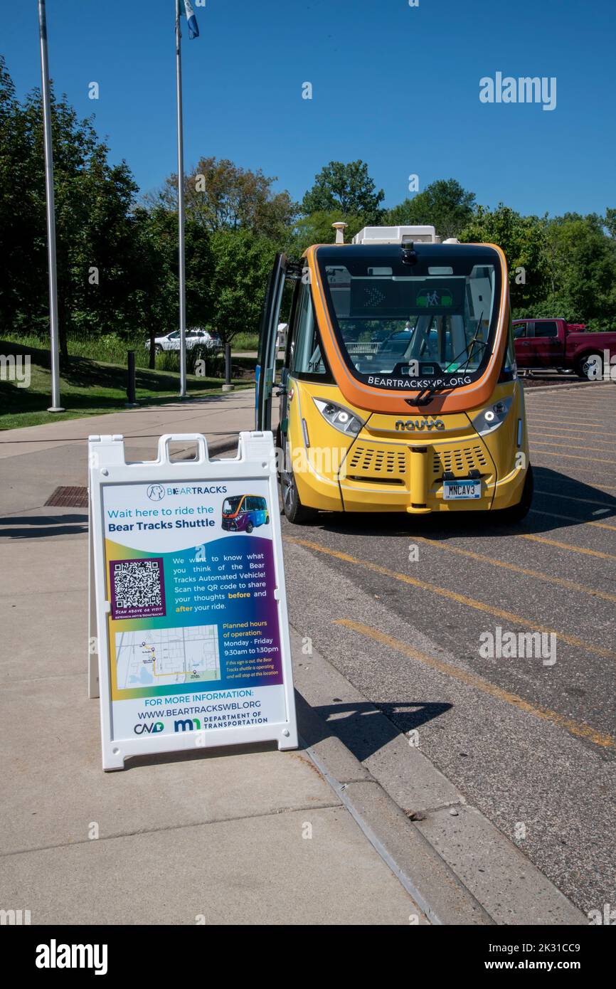 Autonomous shuttle bus hi-res stock photography and images - Alamy