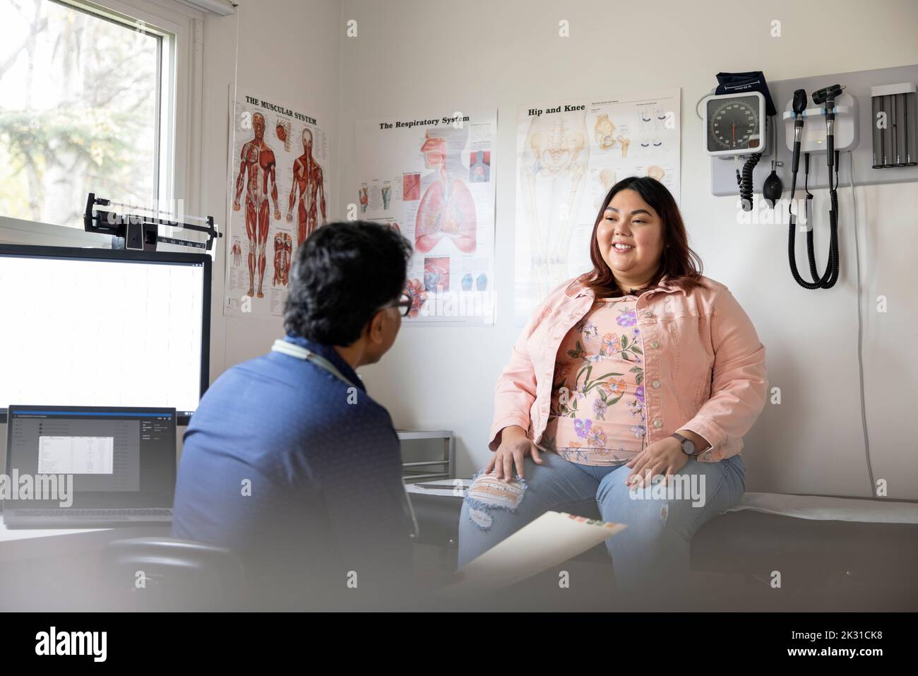 Happy patient in hospital hi-res stock photography and images - Alamy