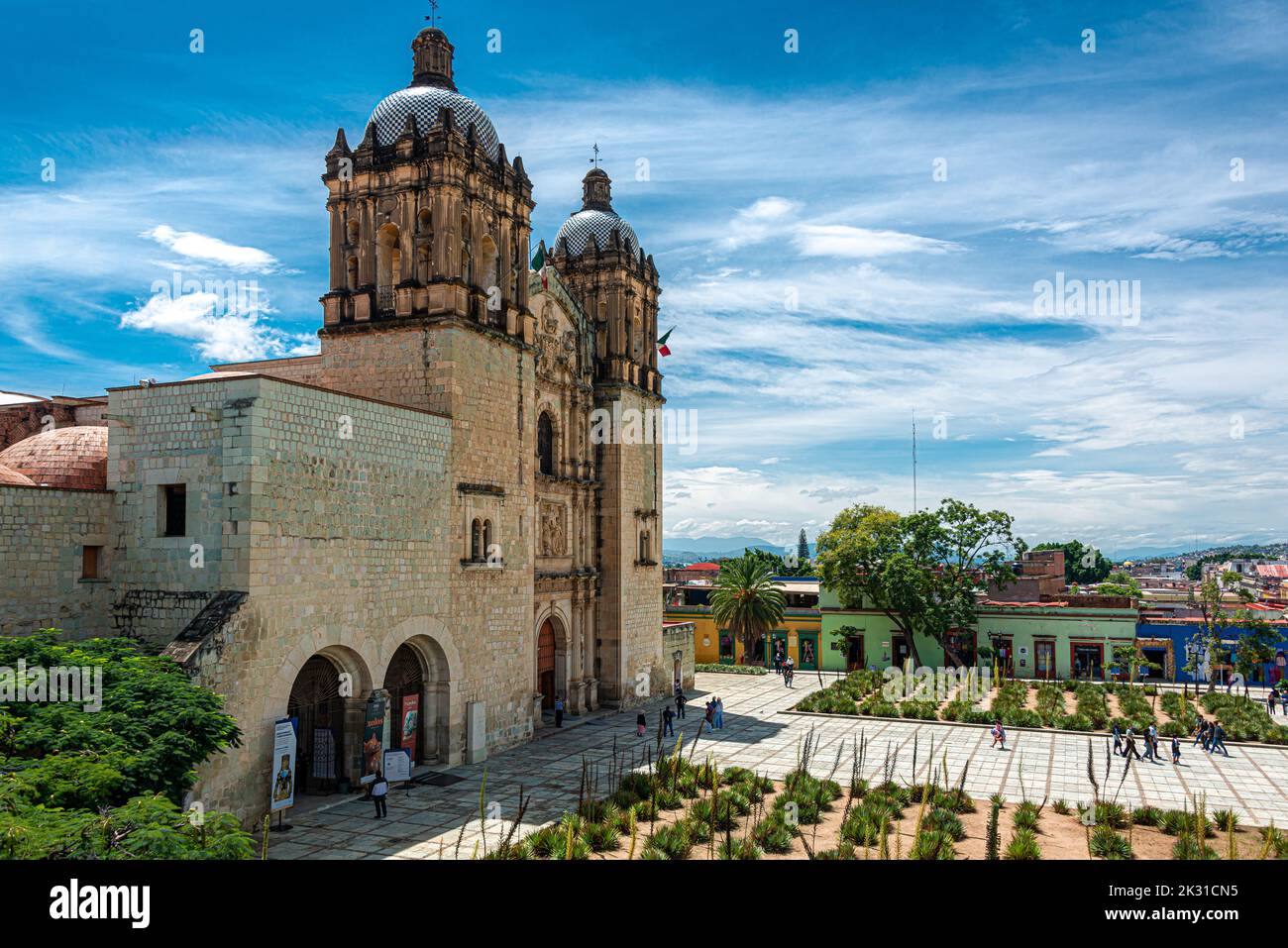 Templo santo domingo oaxaca hi-res stock photography and images - Alamy