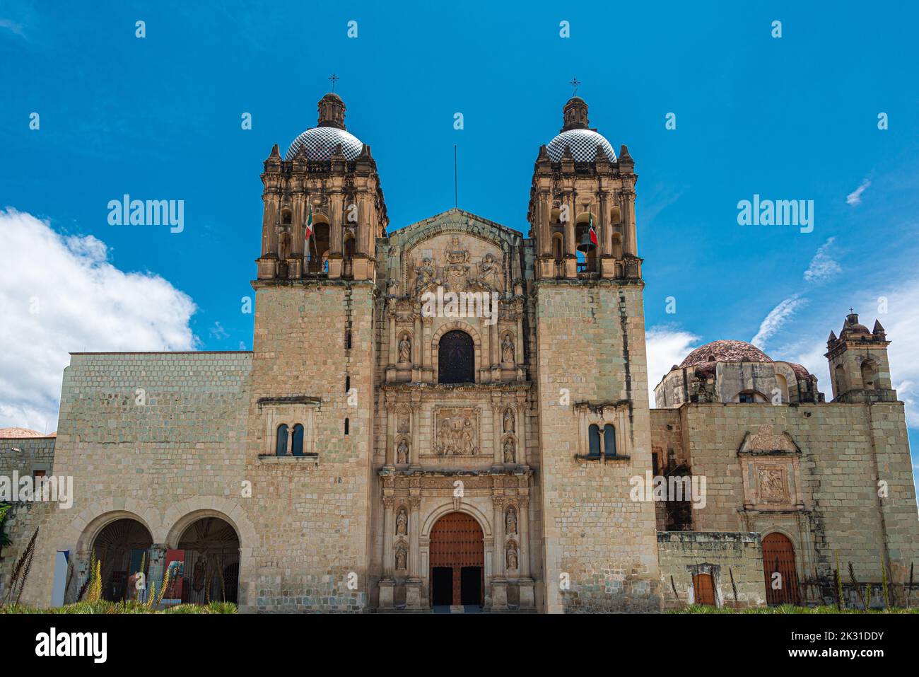 Santo Domingo church, Oaxaca, Mexico Stock Photo - Alamy