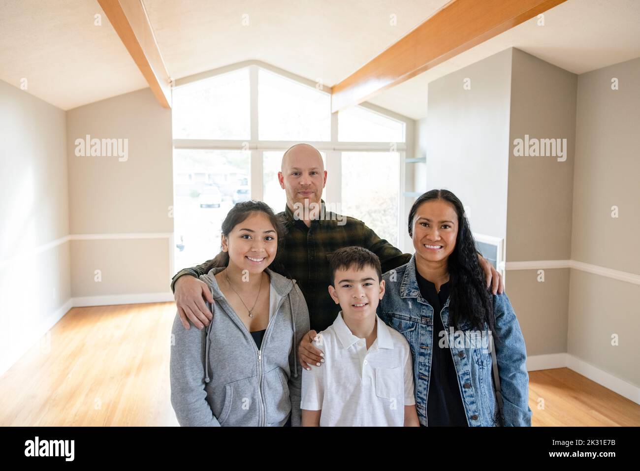 Empty family room hi-res stock photography and images - Alamy