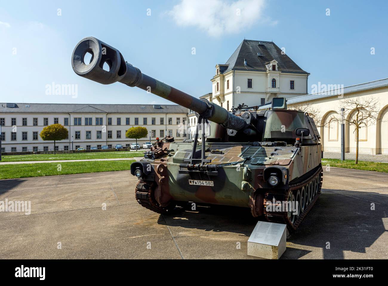 Military History Museum of the Bundeswehr in Dresden, M109 self ...