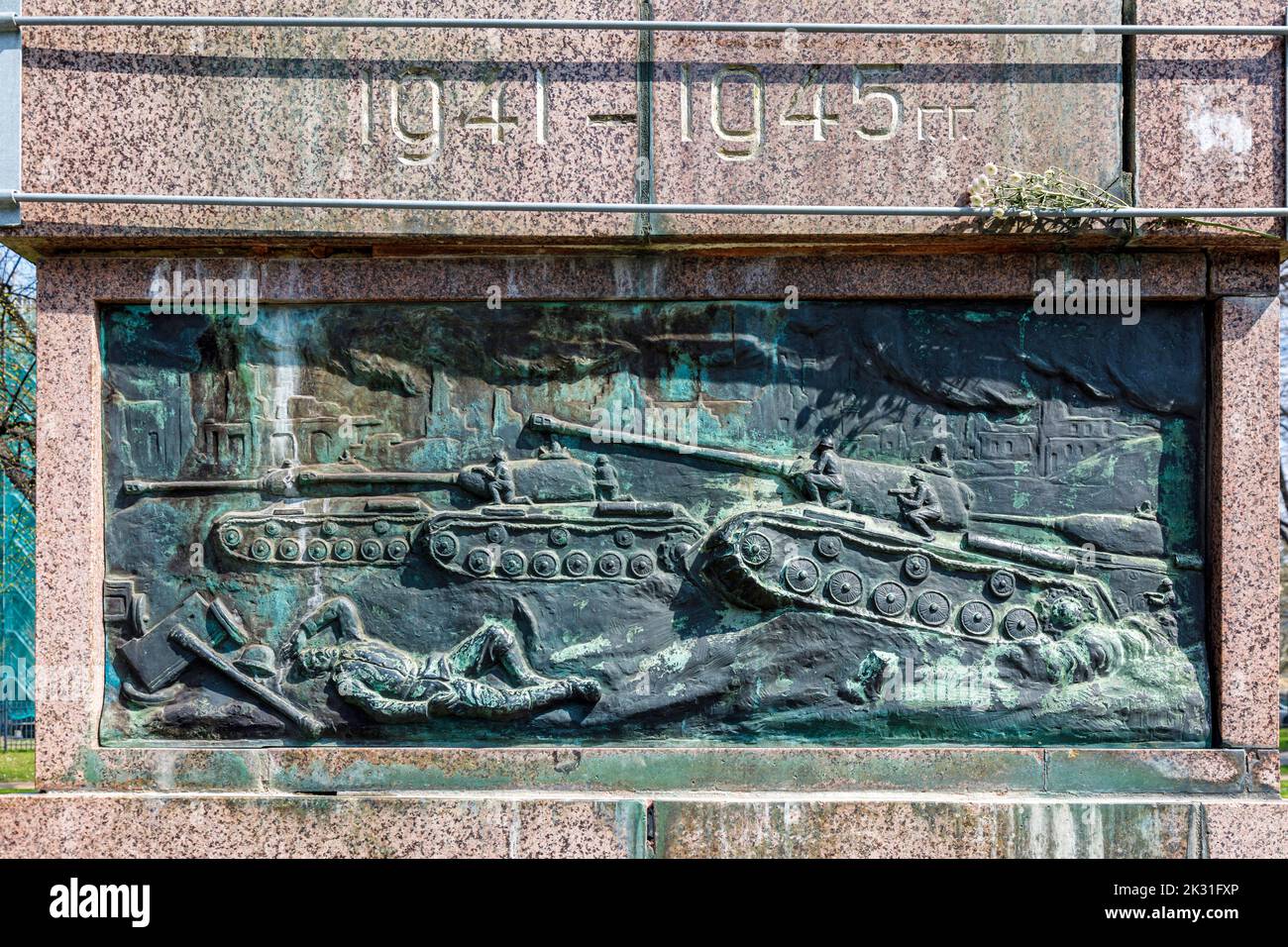 Soviet memorial in Dresden, memorial to the Red Army on Olbrichtplatz ...