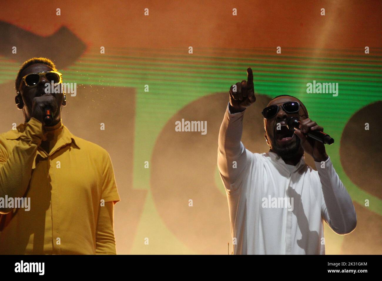 Curitiba, Parana, Brasil. 23rd Sep, 2022. (INT) Brazilian singers Seu Jorge and Alexandre Pires ...