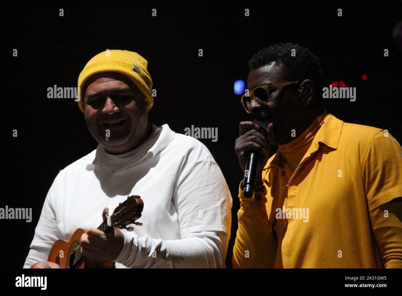 Curitiba, Parana, Brasil. 23rd Sep, 2022. (INT) Brazilian singers Seu Jorge and Alexandre Pires ...