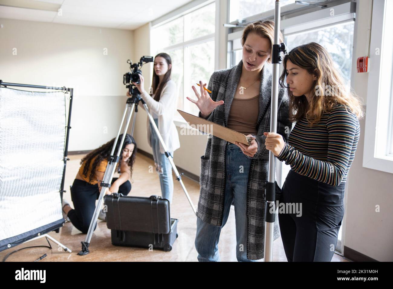 Film and acting school hi-res stock photography and images - Alamy