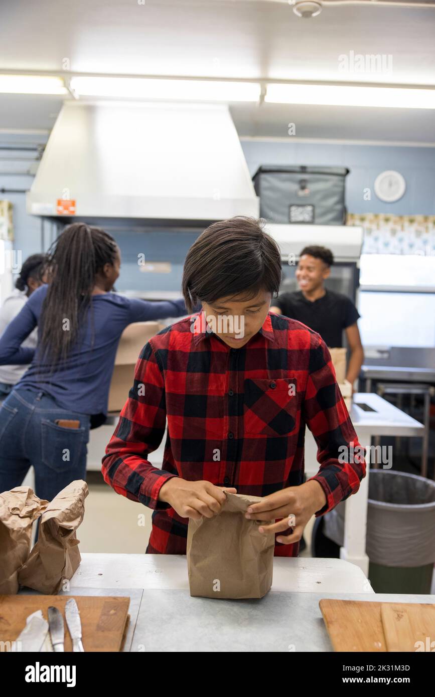 Lunch school bag girl hi-res stock photography and images - Alamy