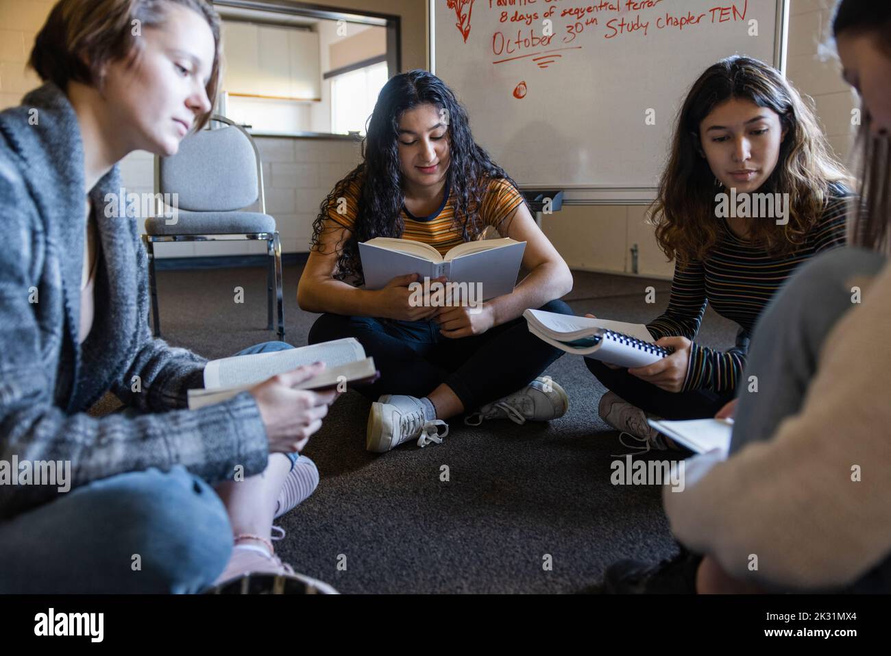 Sitting on floor in circle hi-res stock photography and images - Alamy