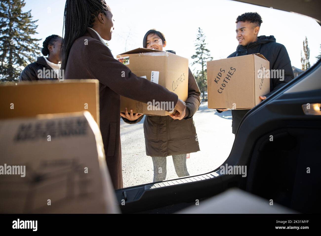 Car donation charity hi-res stock photography and images - Alamy