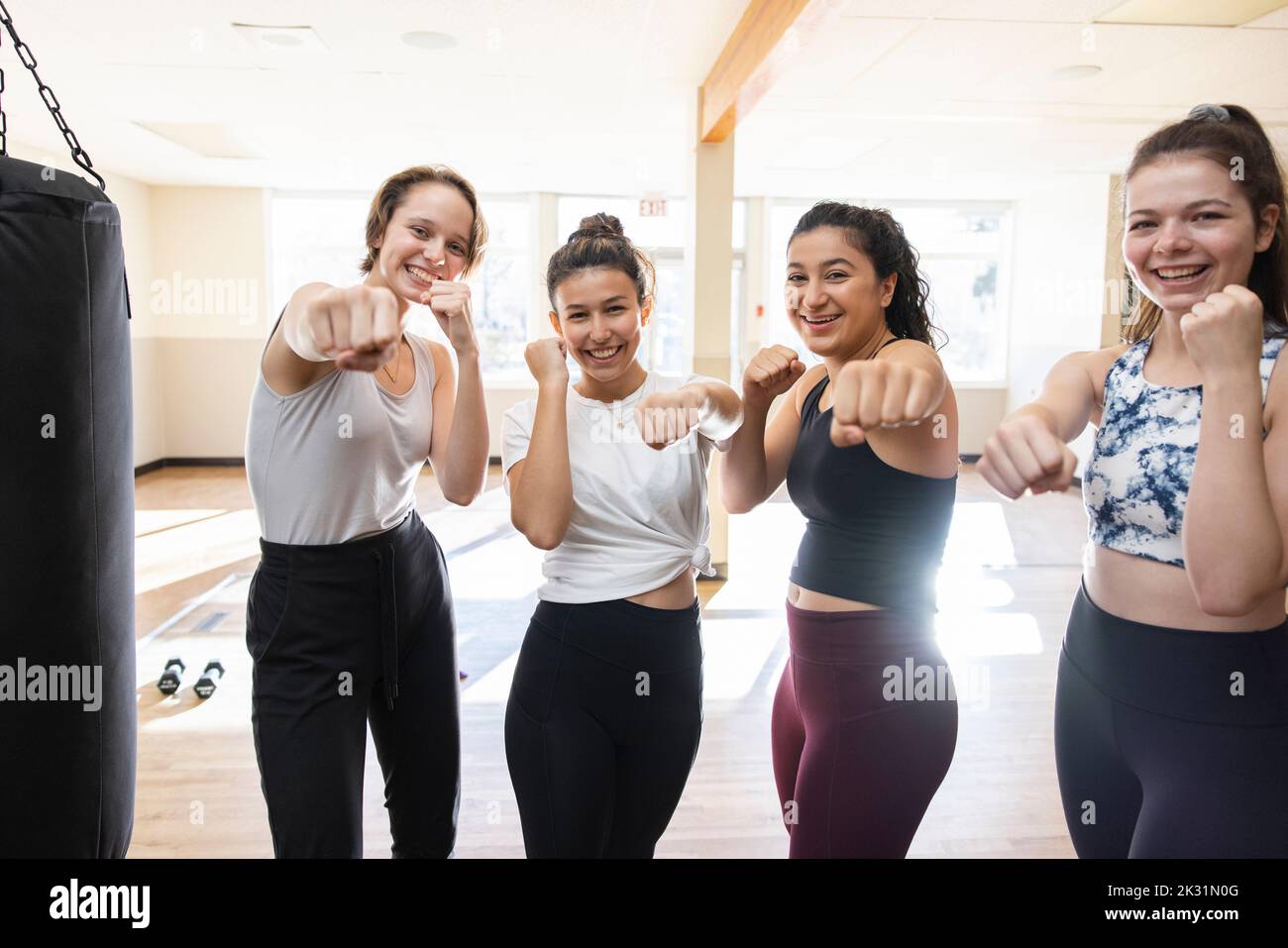 Boxing fighting hi-res stock photography and images - Alamy