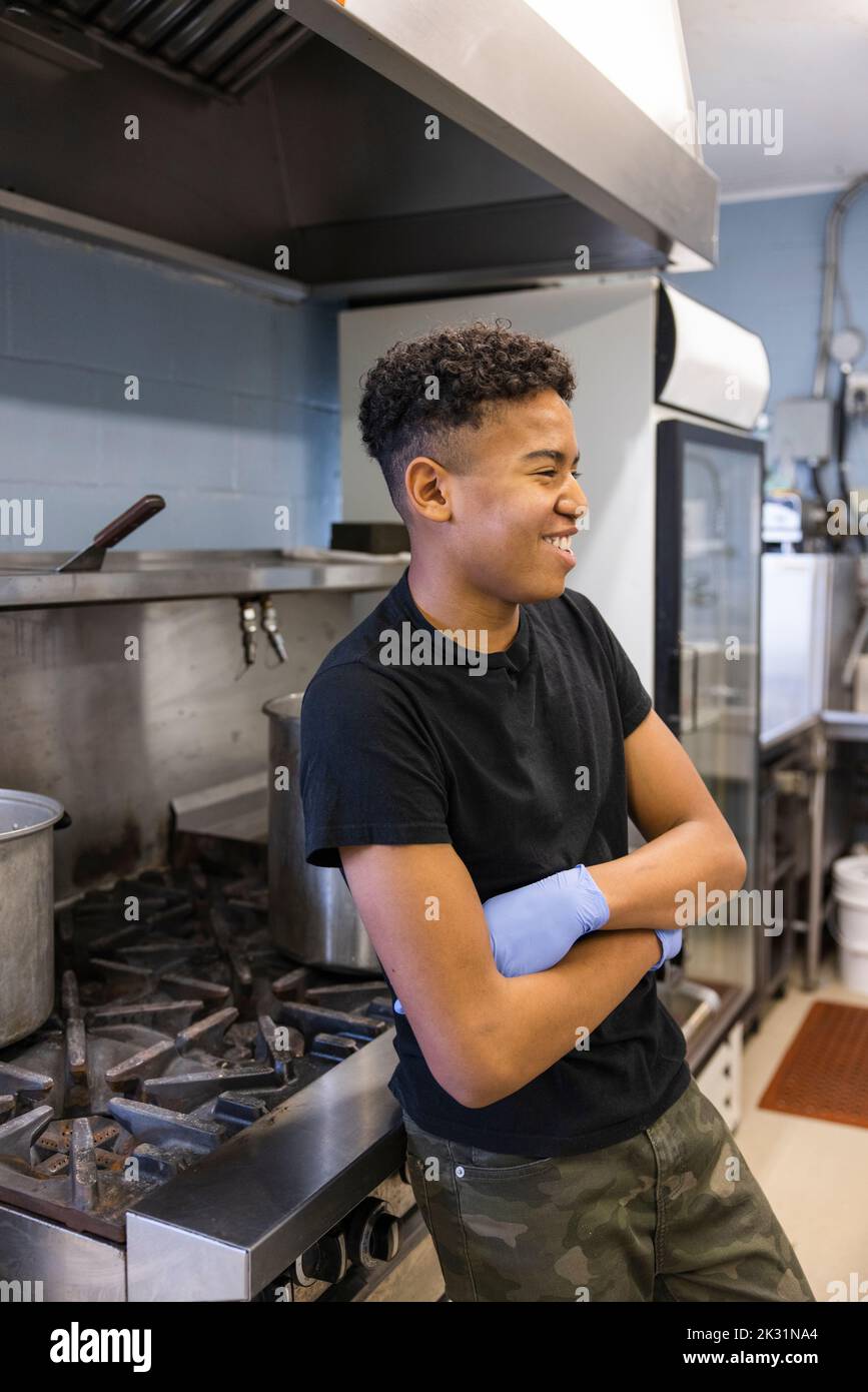 African teen boy smiling hi-res stock photography and images - Alamy