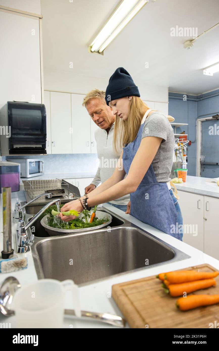 Man daughter wash hi-res stock photography and images - Alamy