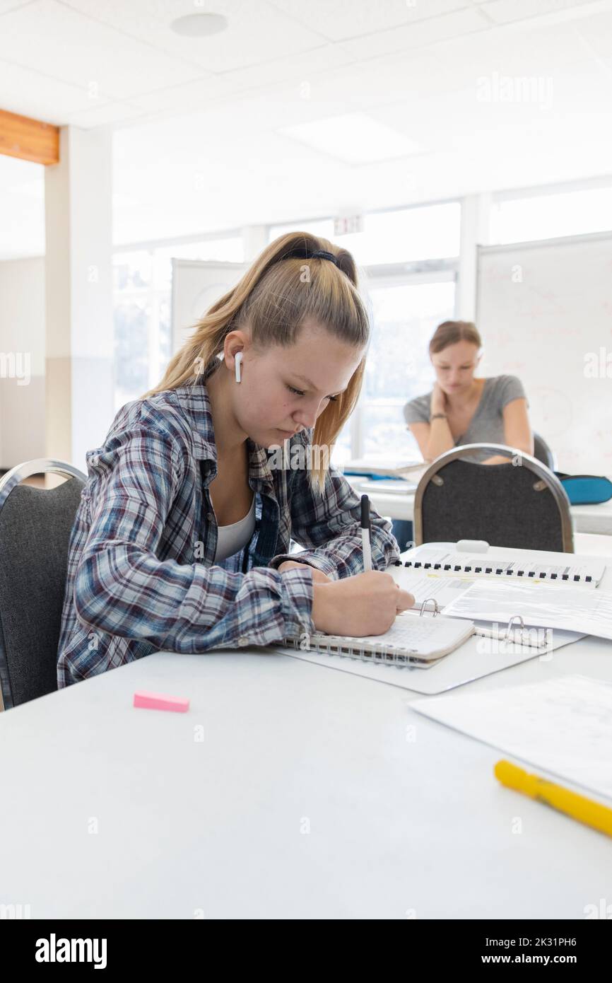 School girl headphones hi-res stock photography and images - Alamy