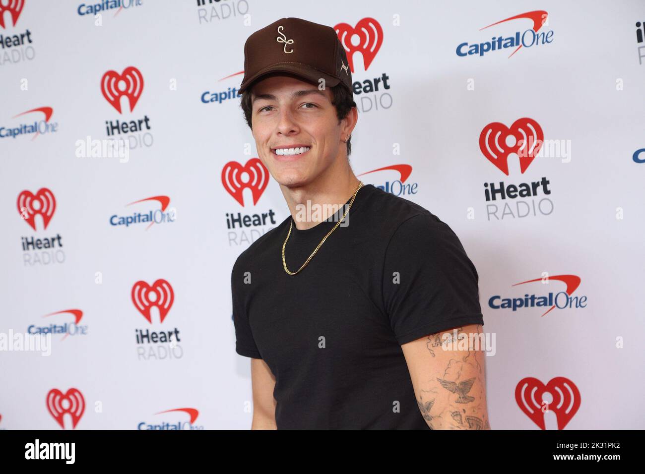 2022 iheartradio music festival fri hi-res stock photography and images ...