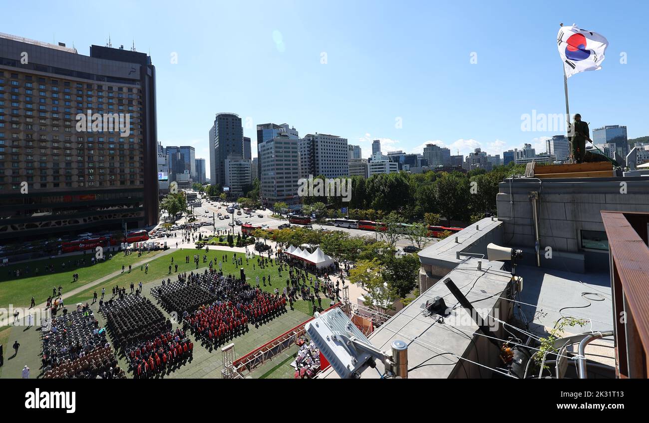 24th Sep, 2022. Anniversary of recapture of Seoul The national flag is ...