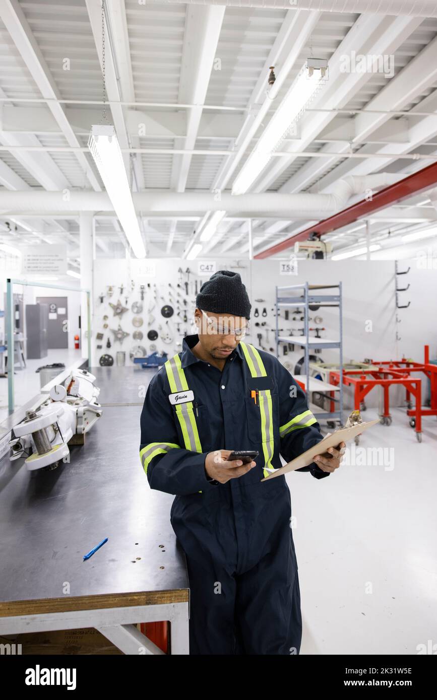 List phone hi-res stock photography and images - Alamy