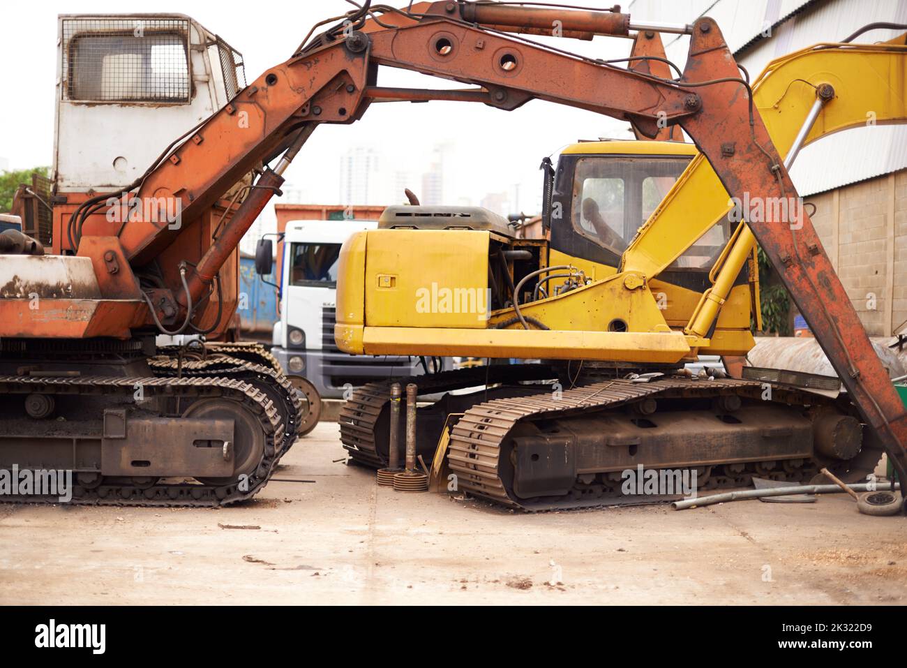 Two scrapping hi-res stock photography and images - Alamy