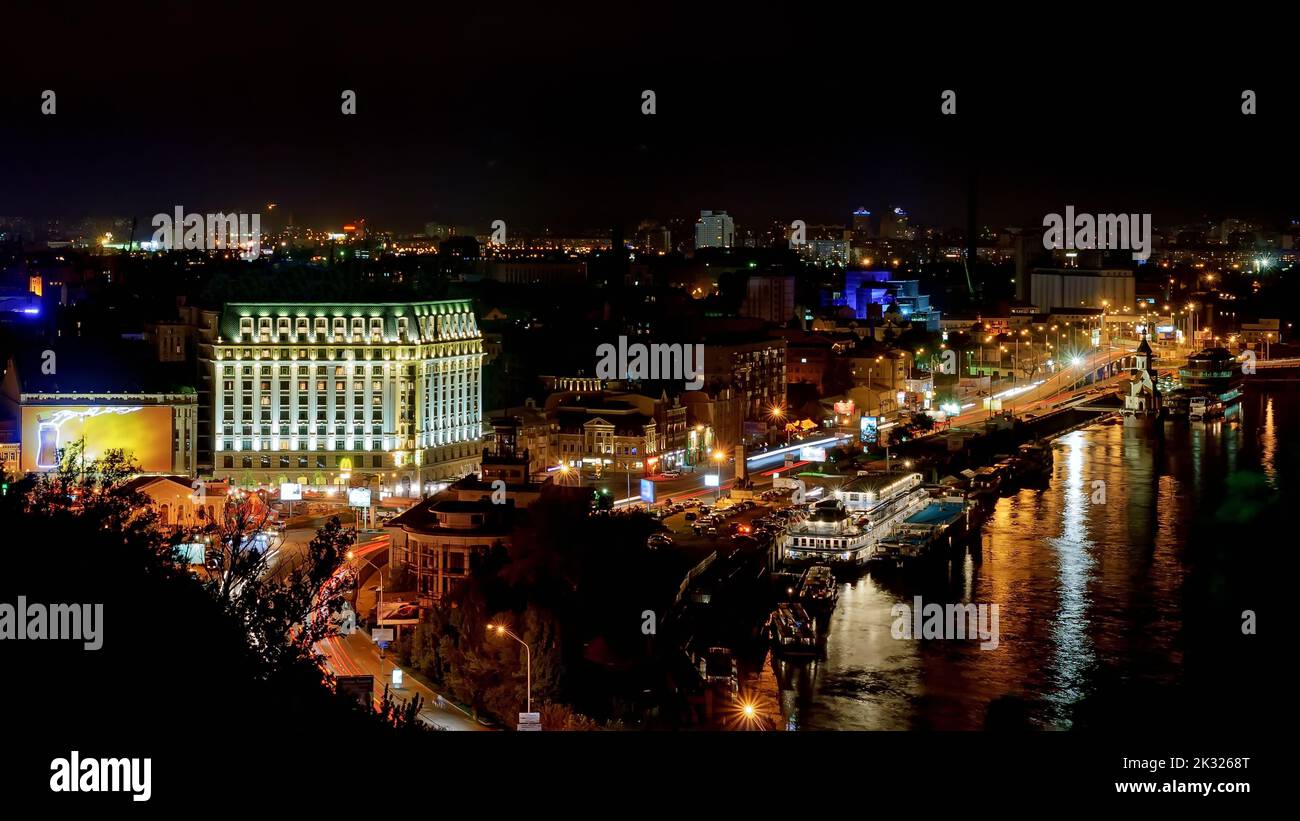 Night scene of Kyiv, Ukraine Stock Photo - Alamy