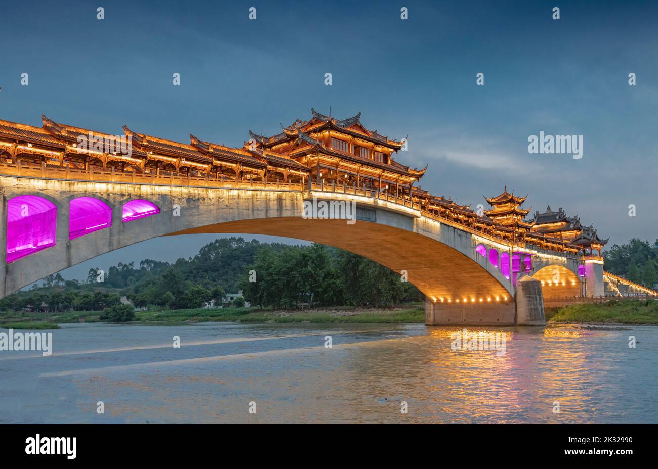 Night view of Huanglongxi Covered Bridge, Huanglongxi ancient town ...