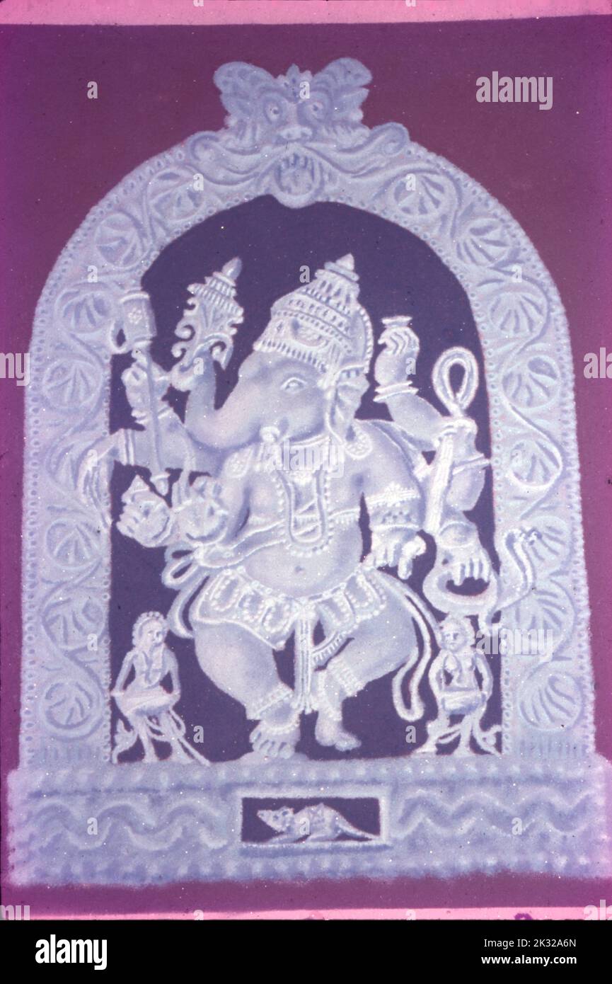 Rangoli, Painting with Chowk Powder Stock Photo - Alamy