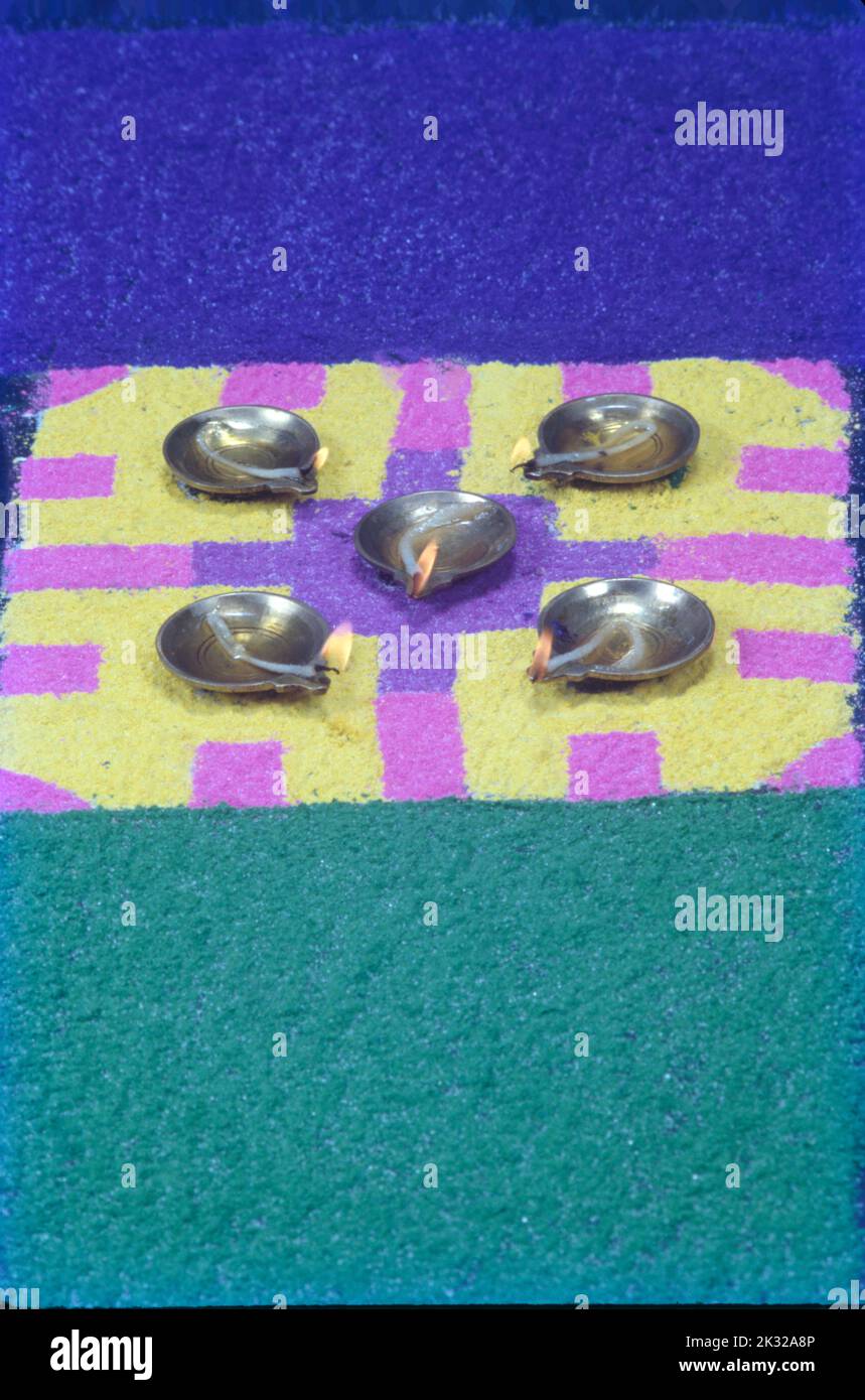 Rangoli, Painting with Chowk Powder Stock Photo - Alamy