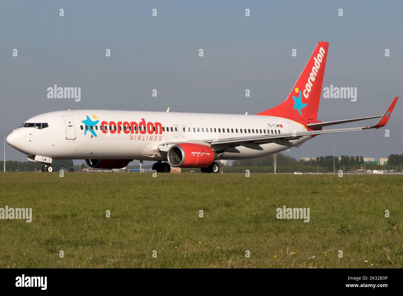 Boeing 737-800 (B738 ) of Corendon Airlines (summer charters) taxing ...
