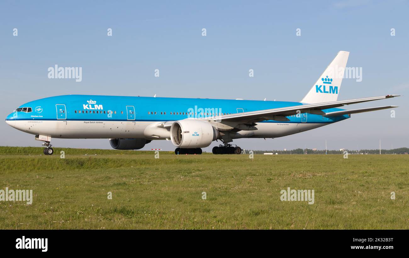Boeing 777-300 (B773) of KLM Royal Dutch Airlines taxing for departure ...
