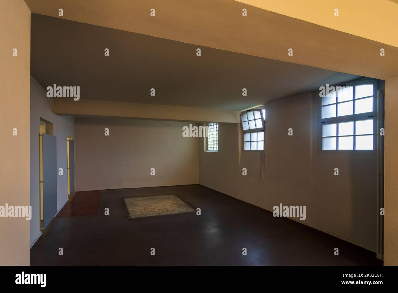 Execution room hi-res stock photography and images - Alamy
