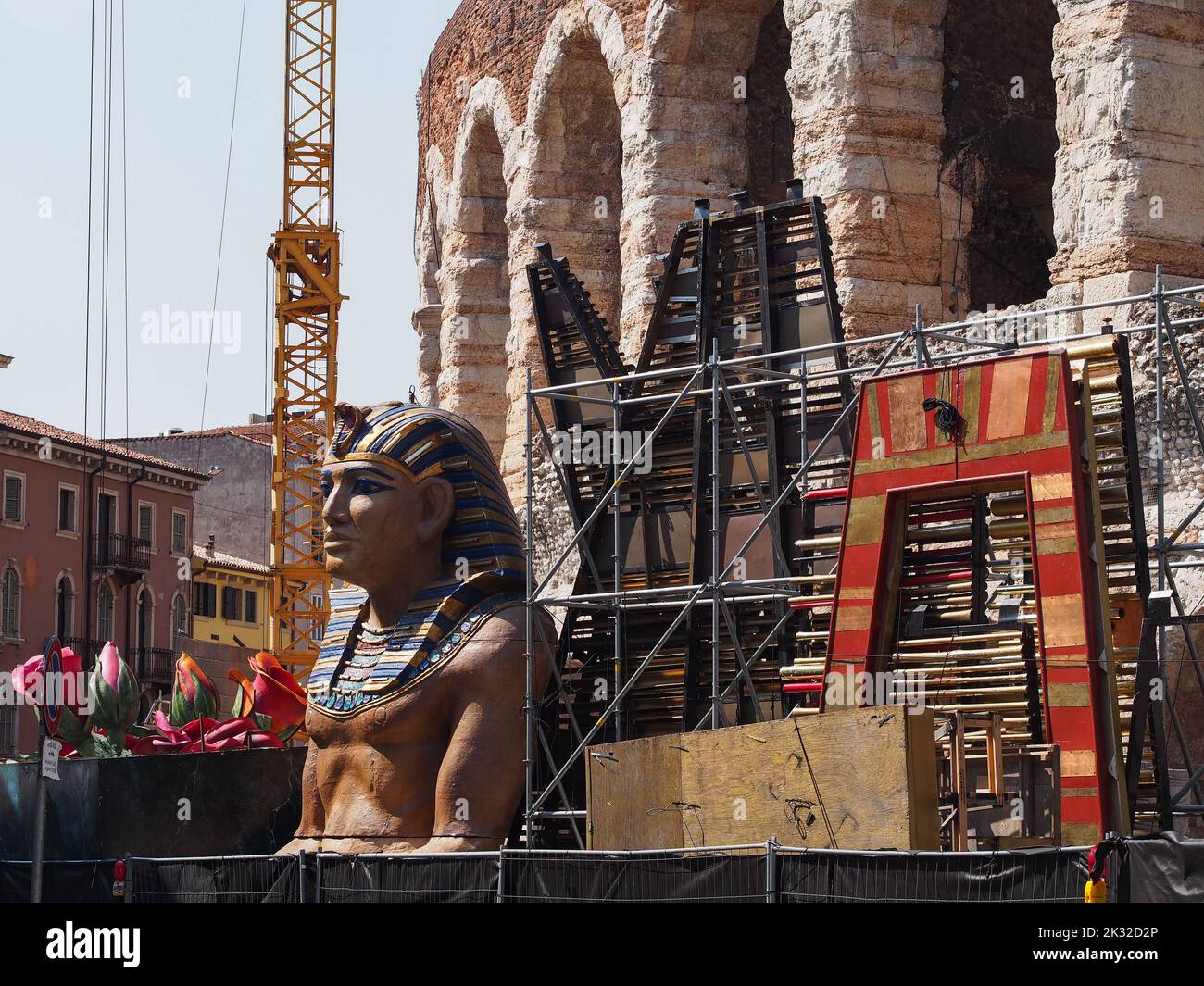 Aida props hi-res stock photography and images - Alamy