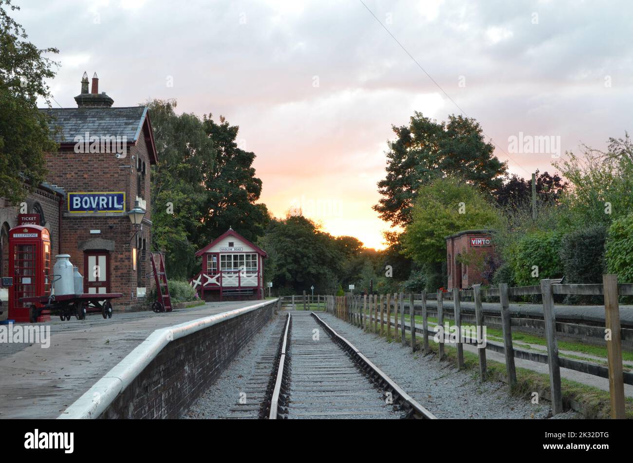 Hadlow station hi-res stock photography and images - Alamy