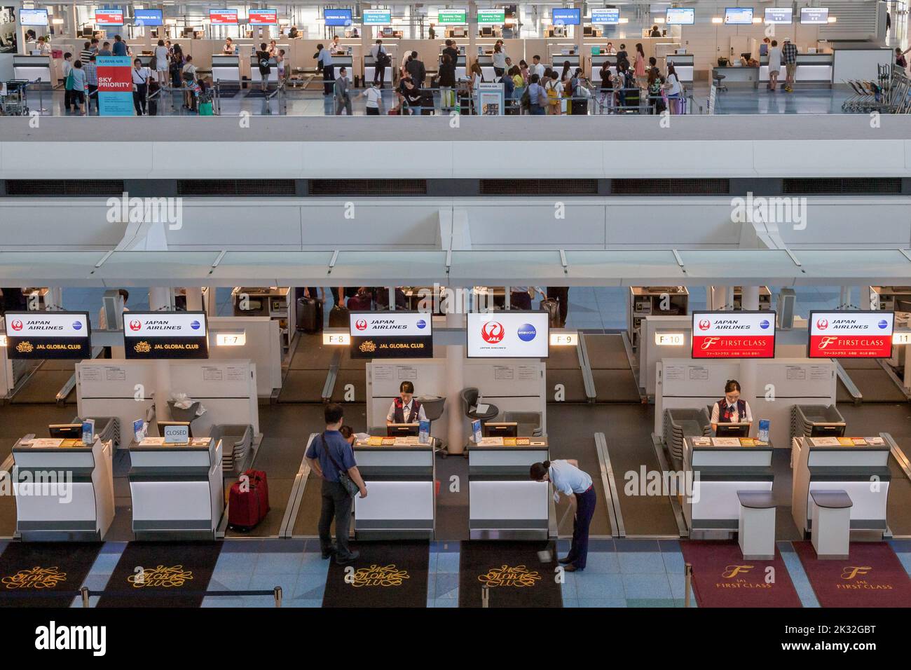 Check in desks at Haneda International Airport Terminal, Tokyo Stock ...