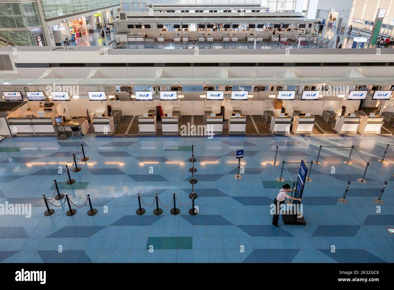 Check in desks at Haneda International Airport Terminal, Tokyo Stock ...