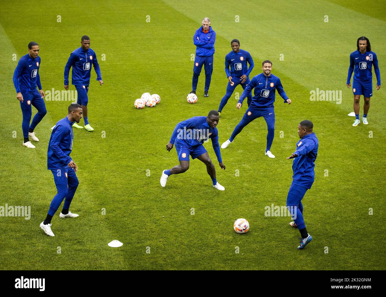 ZEIST - Virgil van Dijk, Ryan Gravenberch, Denzel Dumfries, Brian ...