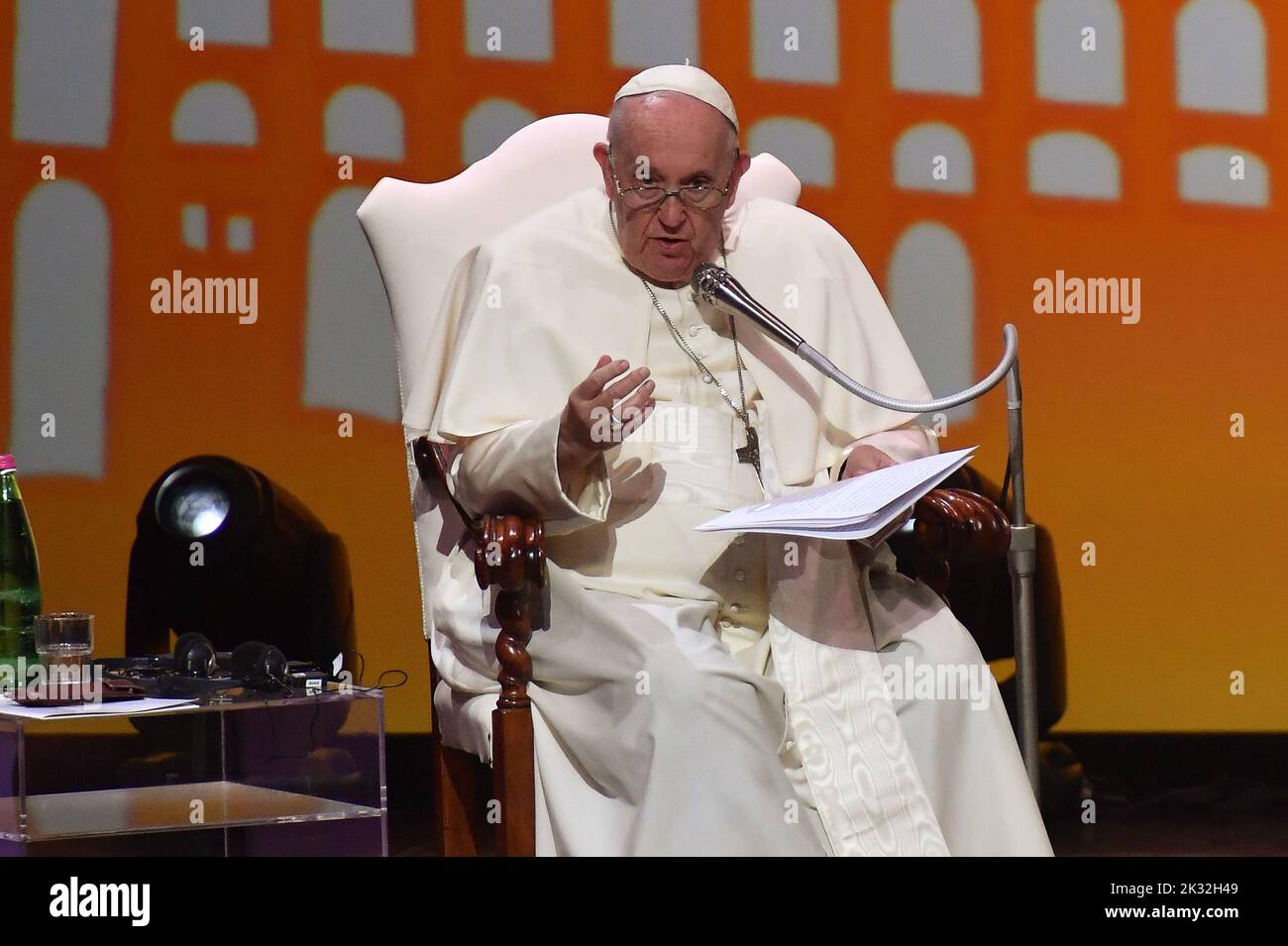 Assisi, Italy. 24th Sep, 2022. Assisi, 24 September 2022 Pope Francis ...