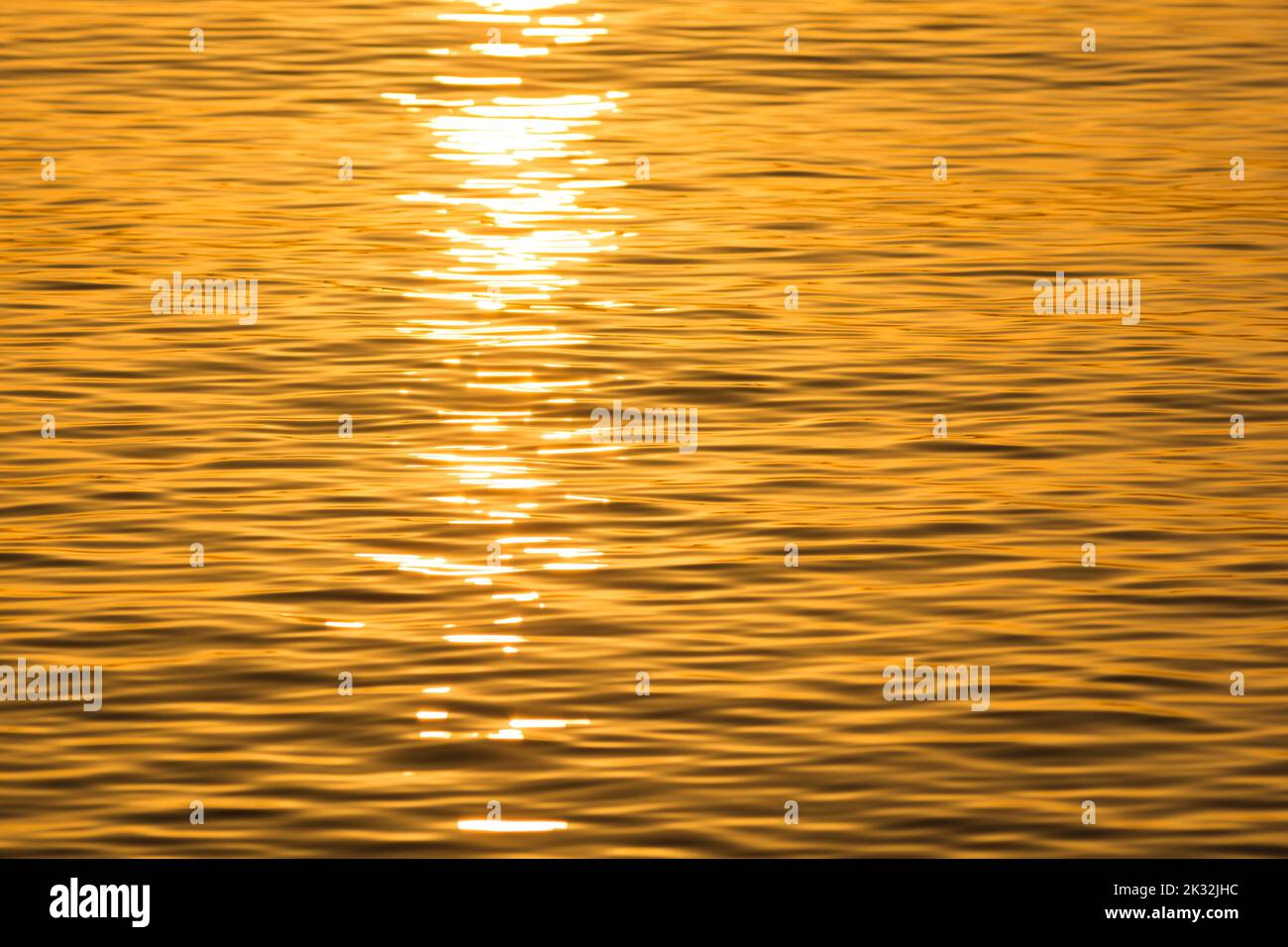 Yellow light waves hi-res stock photography and images - Alamy