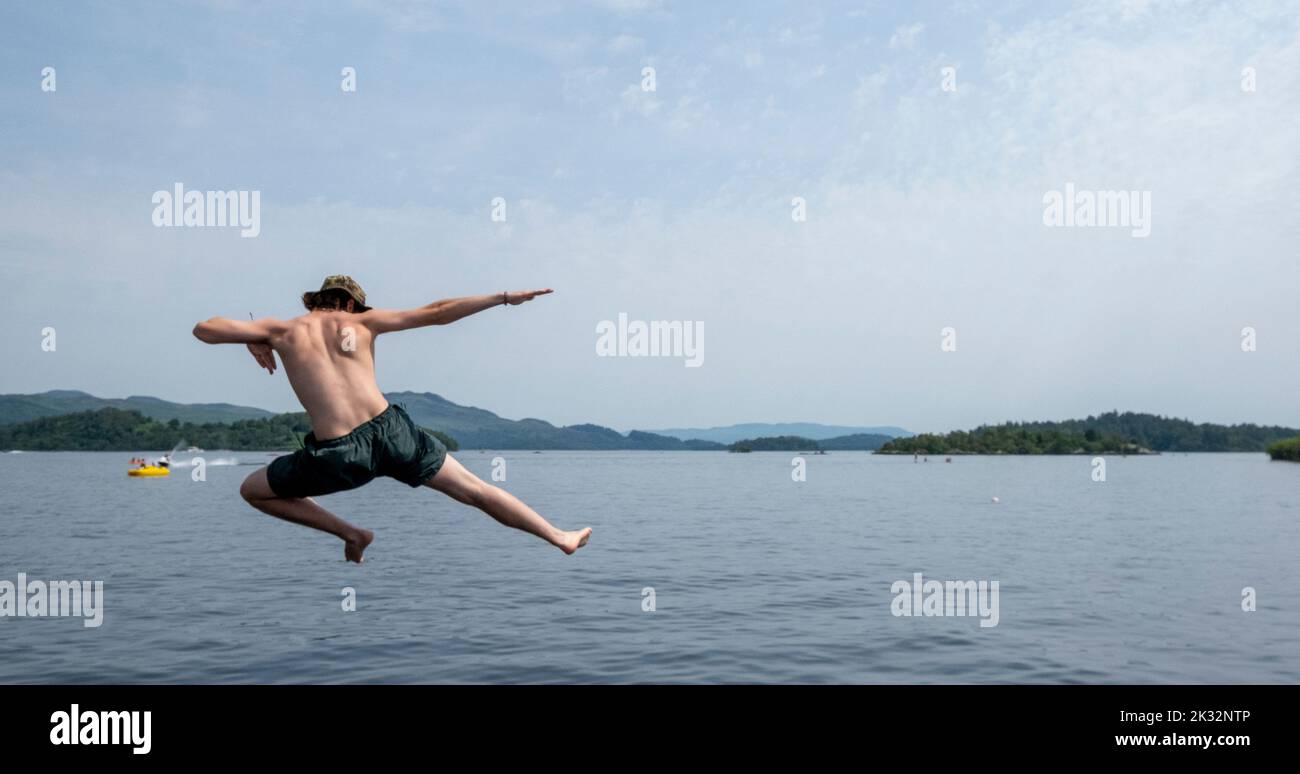 Summersault dive hi-res stock photography and images - Alamy