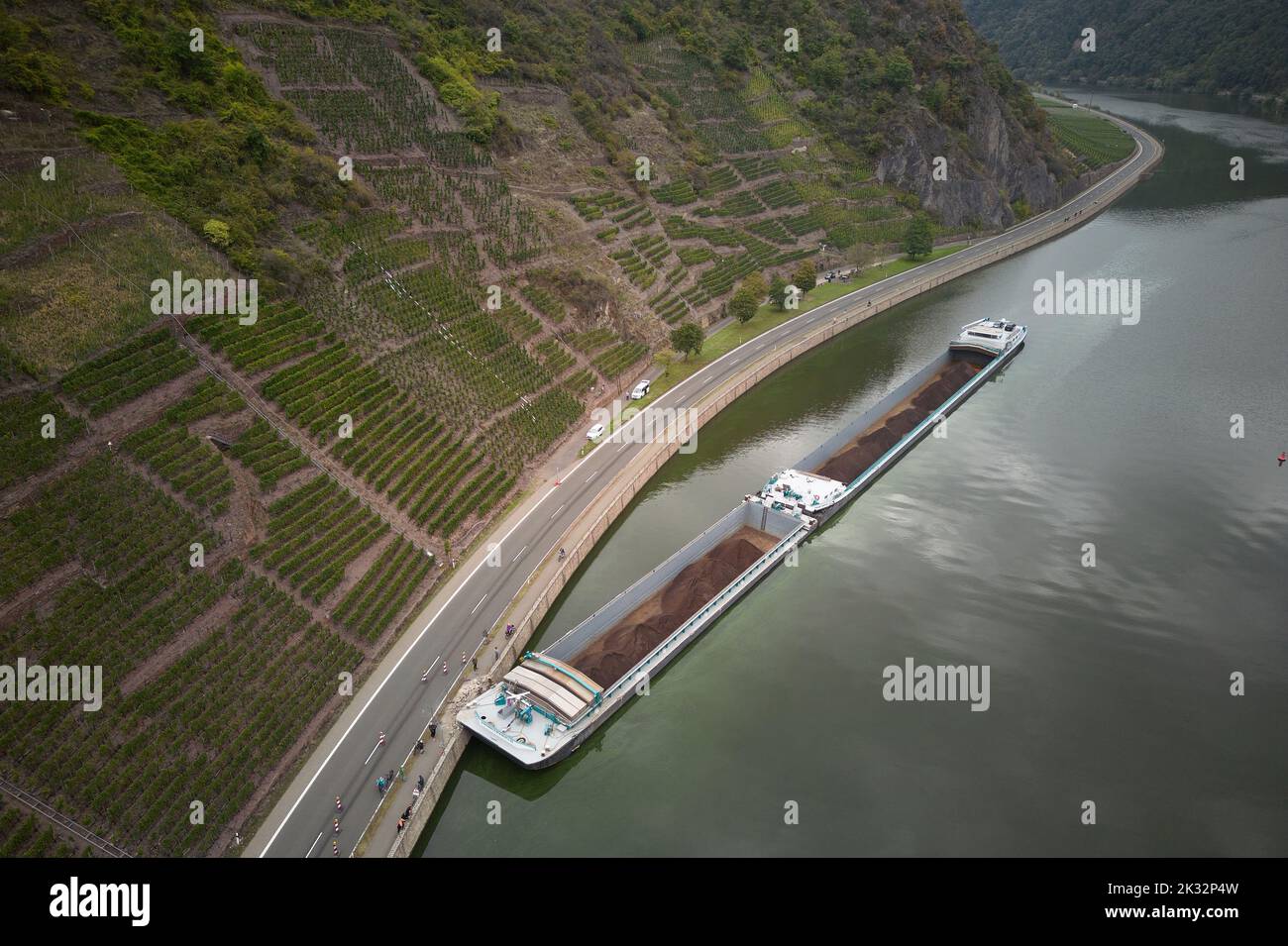 Briedern, Germany. 24th Sep, 2022. After the collision of a hotel ship ...