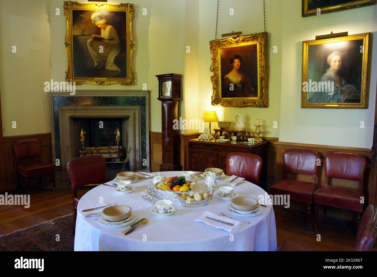 Dunrobin castle room hi-res stock photography and images - Alamy