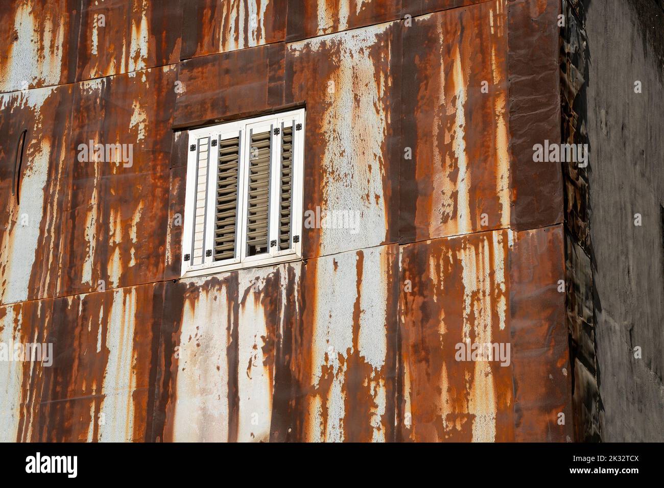 Poor house metal sheet hi-res stock photography and images - Alamy