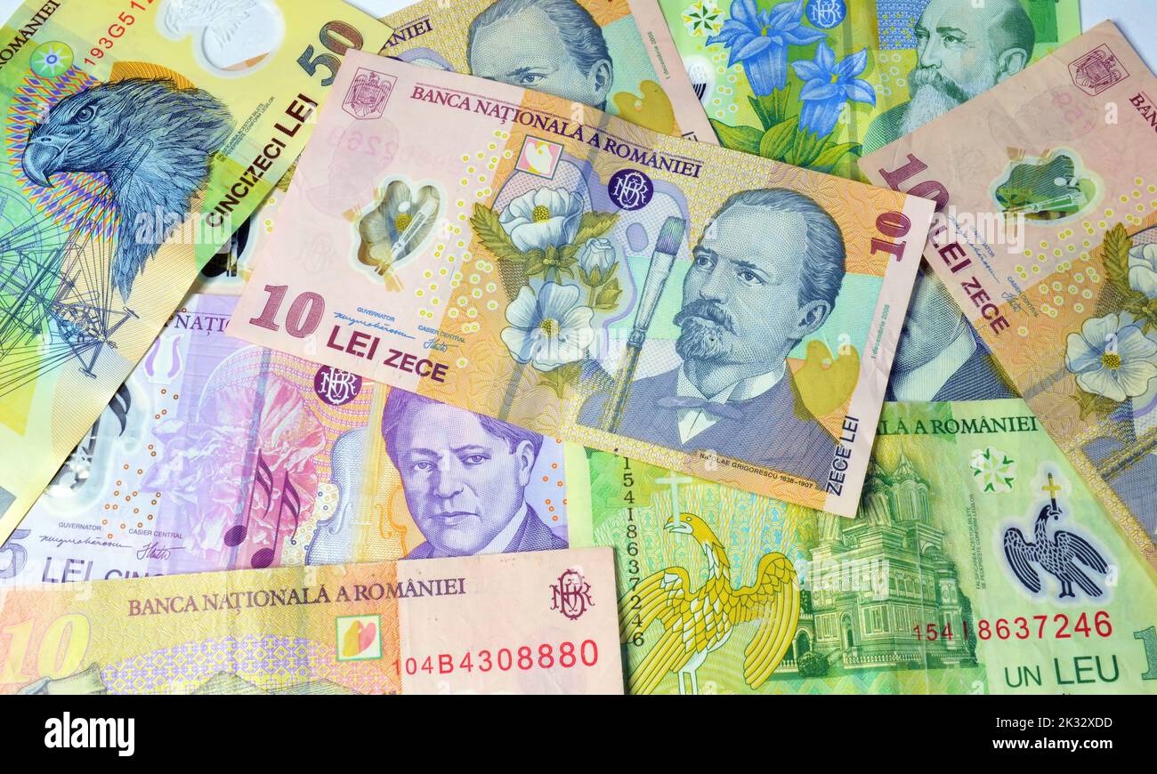 Romanian paper money of different numeral value Stock Photo - Alamy
