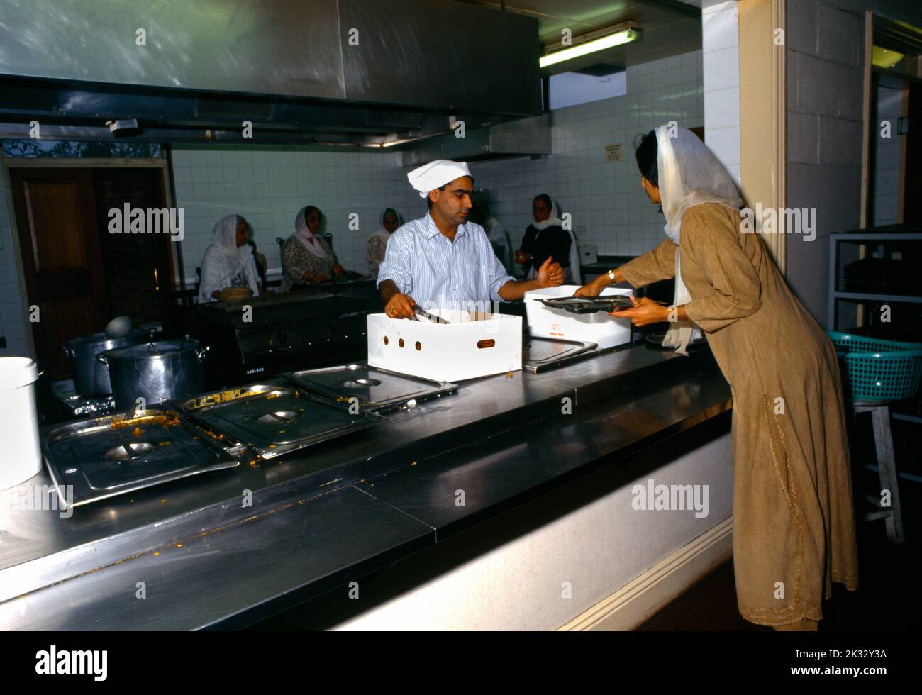 Sikh Women Preparing Langar Sri Guru Singh Sabha England Stock Photo ...