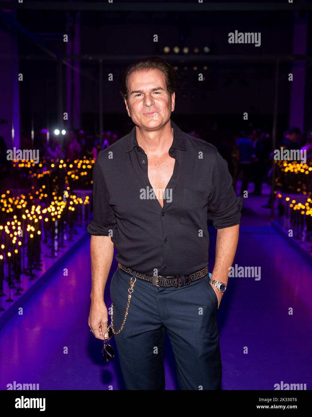 guest Milan Fashion Week - Women S/S 2023 Versace Fashion Show - Front ...