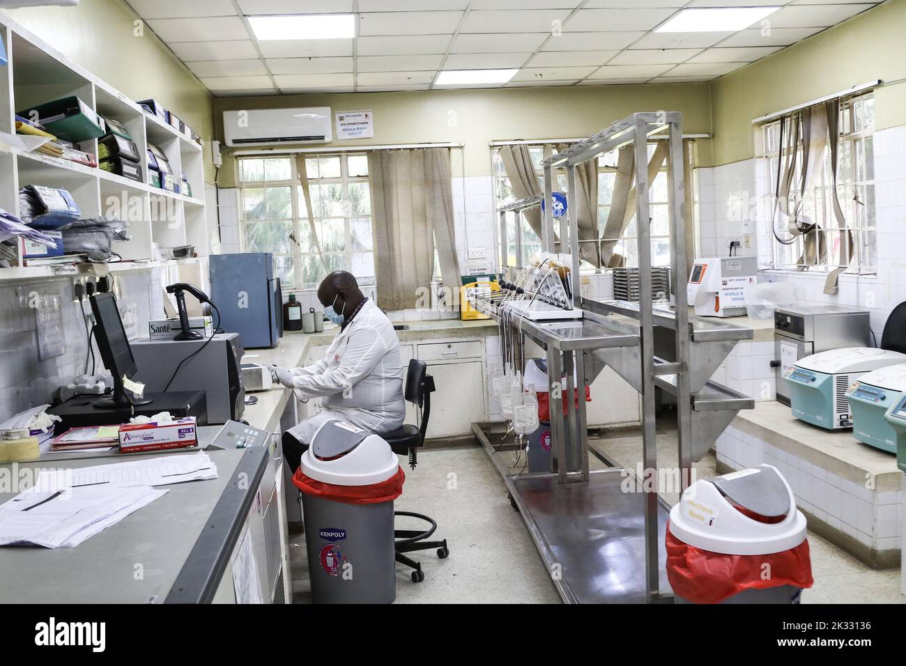Nakuru, Kenya. 23rd Sep, 2022. A laboratory technologist seen ...