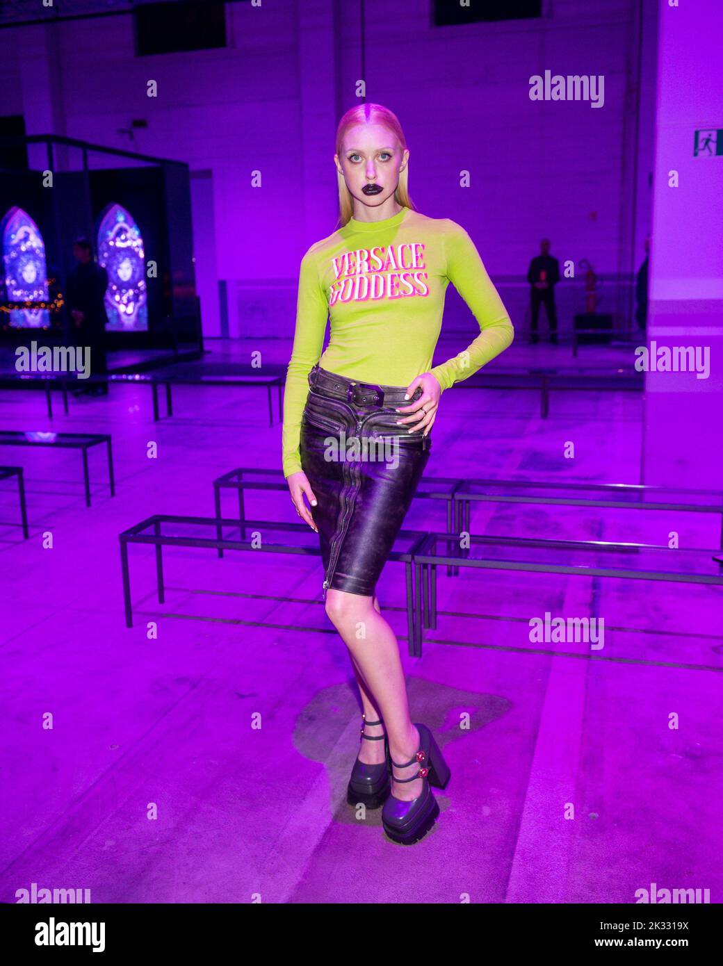 Chloe Cherry Milan Fashion Week - Women S/S 2023 Versace Fashion Show ...