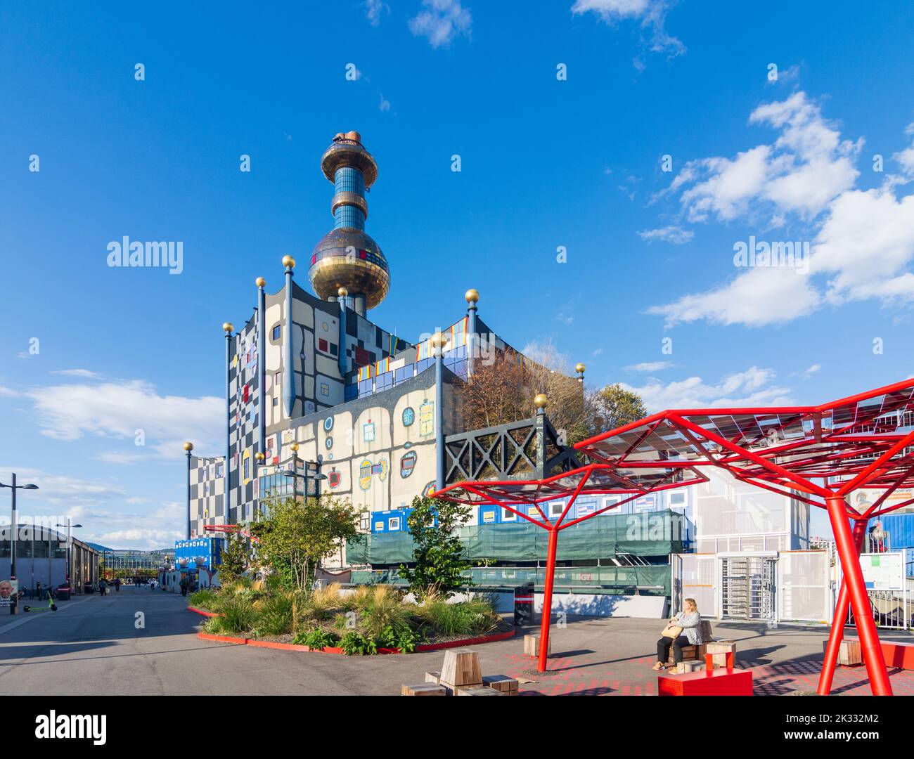 Wien, Vienna: Müllverbrennungsanlage (waste incineration plant ...