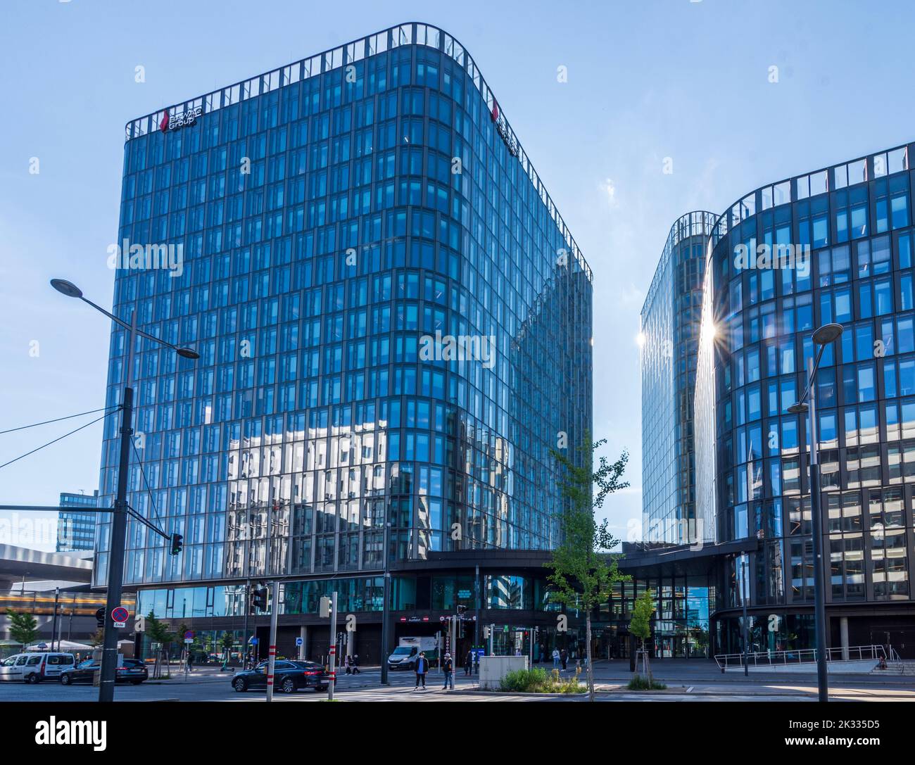 Office building icon vienna hi-res stock photography and images - Alamy