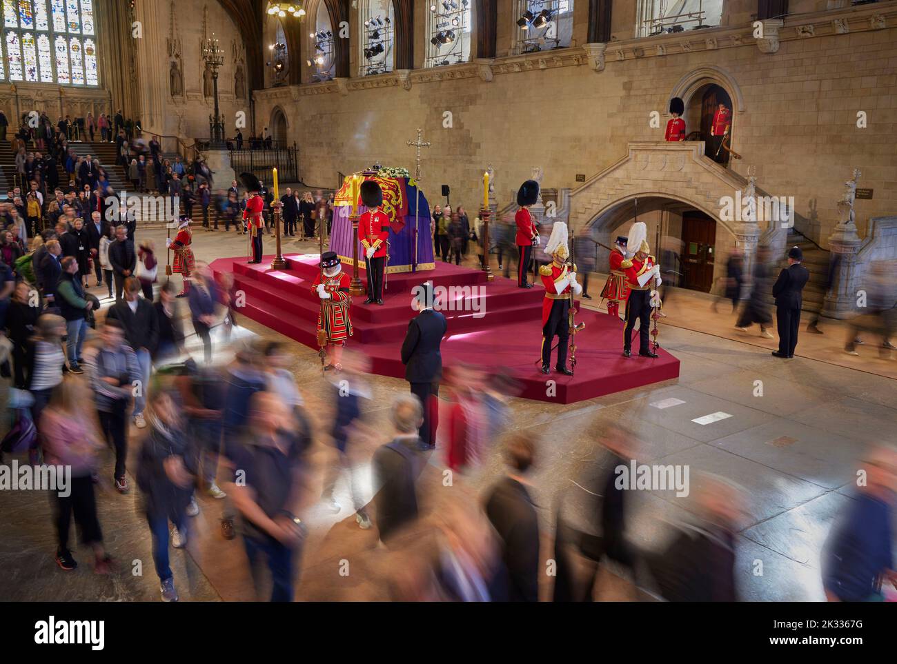 Queen Elizabeth II - Lying in State at Westminster Hall London. UK. 14 ... Queen Elizabeth II - Lying in State at Westminster Hall London. UK. 14 ...