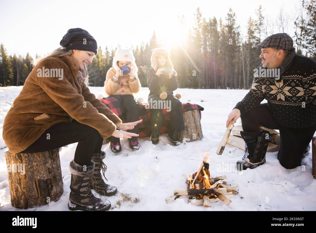 Family fire child hi-res stock photography and images - Alamy