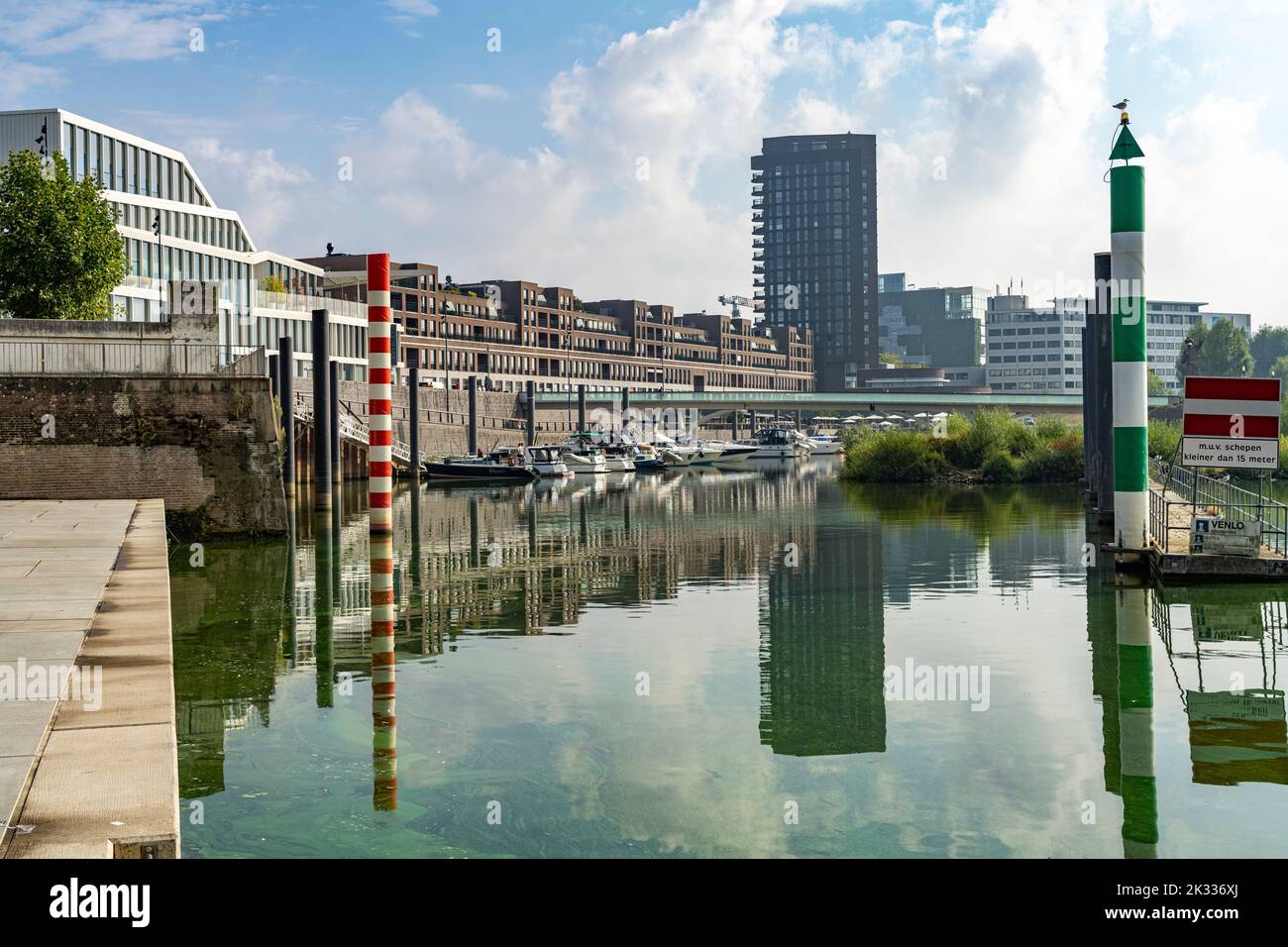 Maasboulevard und Stadthafen in Venlo, Niederlande | Maasboulevard and ...